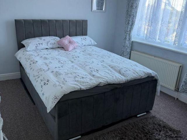 1 bedroom in a house share to rent