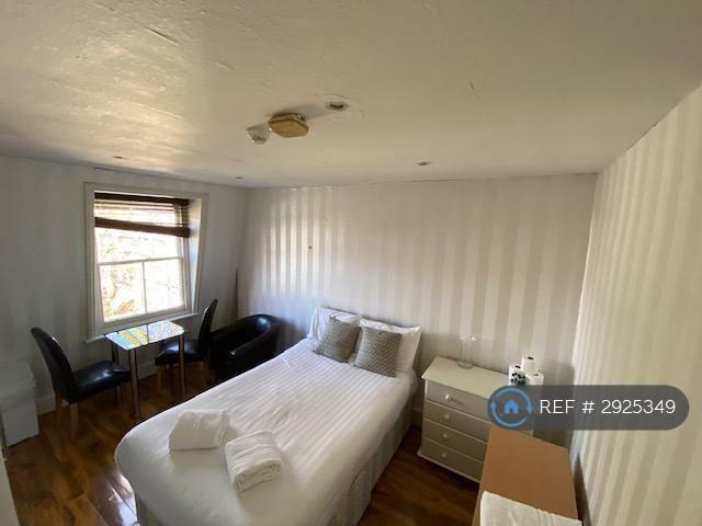 1 bedroom in a house share to rent