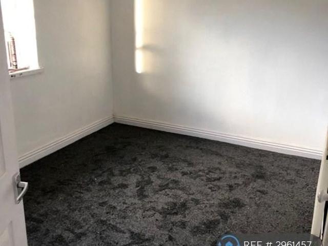 1 bedroom in a house share to rent