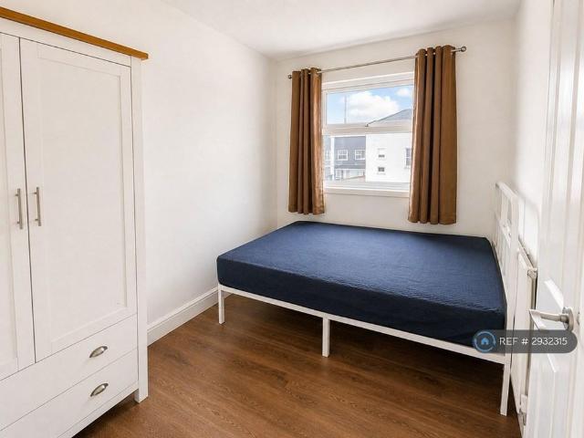 1 bedroom in a house share to rent
