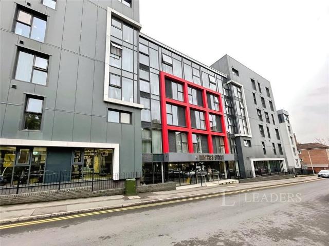 1 bedroom in a house share to rent