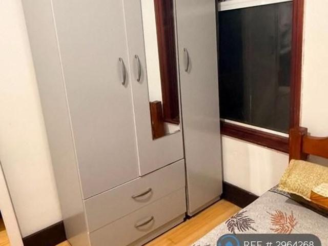 1 bedroom in a house share to rent