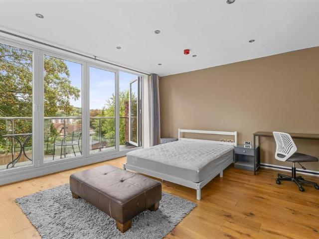 1 bedroom in a house share to rent
