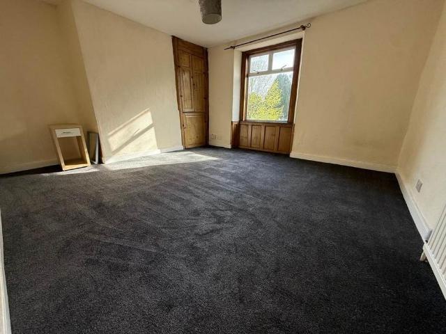 1 bedroom in a house share to rent