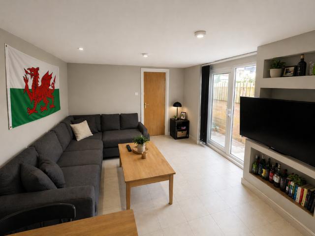 1 bedroom in a house share to rent