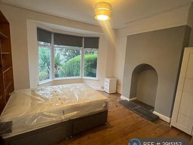 1 bedroom in a house share to rent