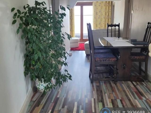 1 bedroom in a house share to rent