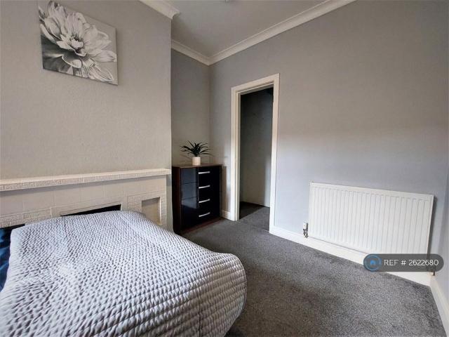 1 bedroom in a house share to rent