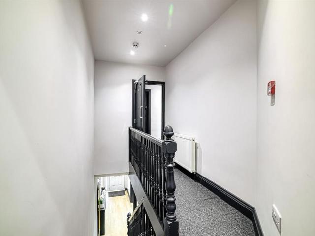 1 bedroom in a house share to rent