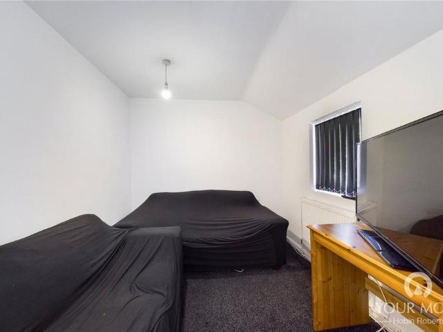 1 bedroom in a house share to rent