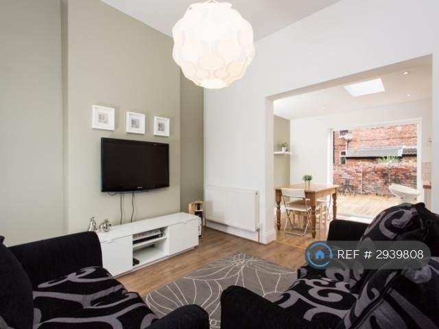 1 bedroom in a house share to rent