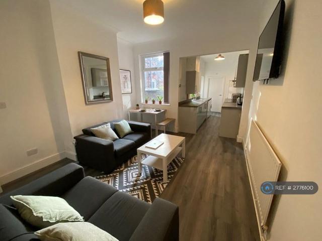 1 bedroom in a house share to rent