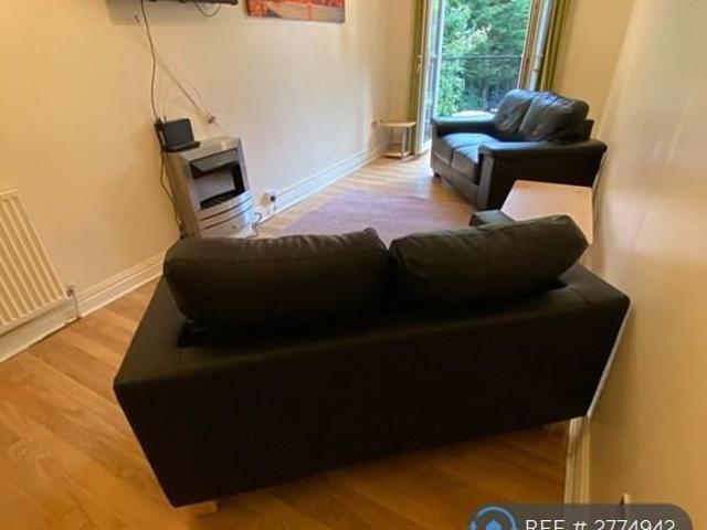 1 bedroom in a house share to rent