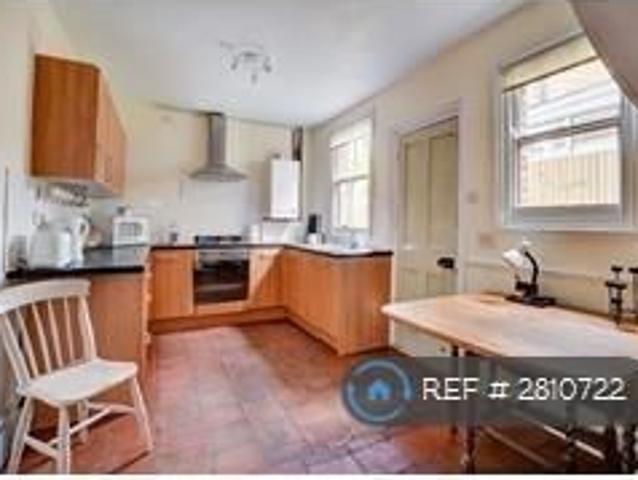 1 bedroom in a house share to rent