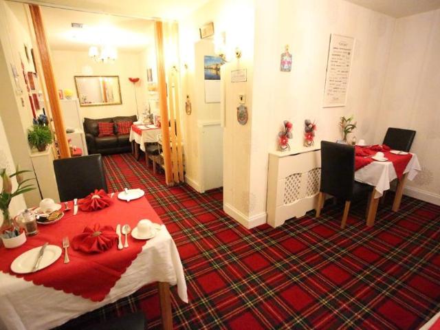 1 bedroom in a house share to rent
