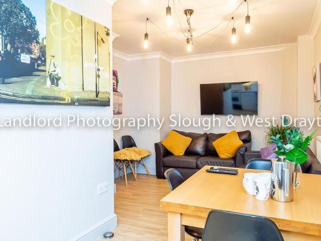 1 bedroom in a house share to rent