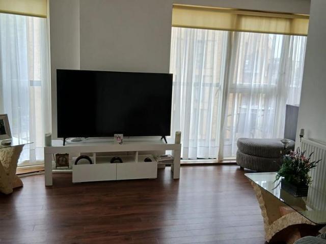1 bedroom in a house share to rent