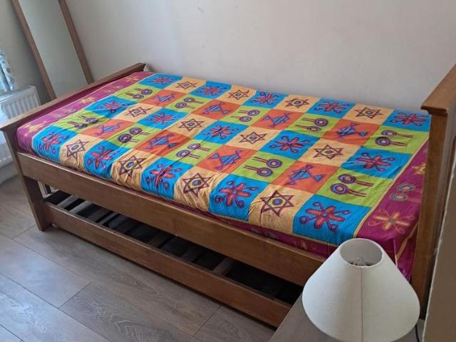 1 bedroom in a house share to rent