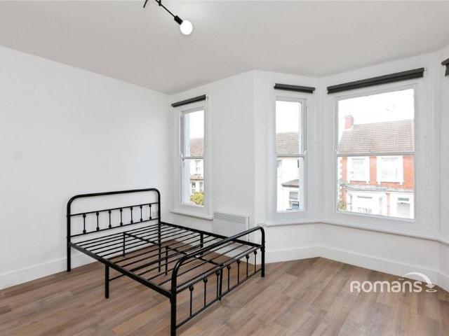 1 bedroom in a house share to rent