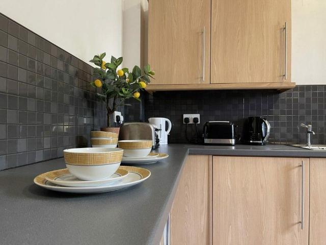 1 bedroom in a house share to rent