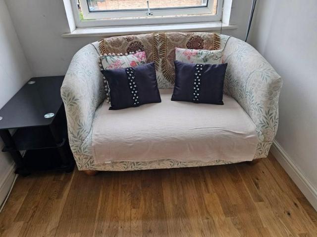 1 bedroom in a house share to rent