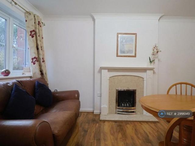 1 bedroom in a house share to rent