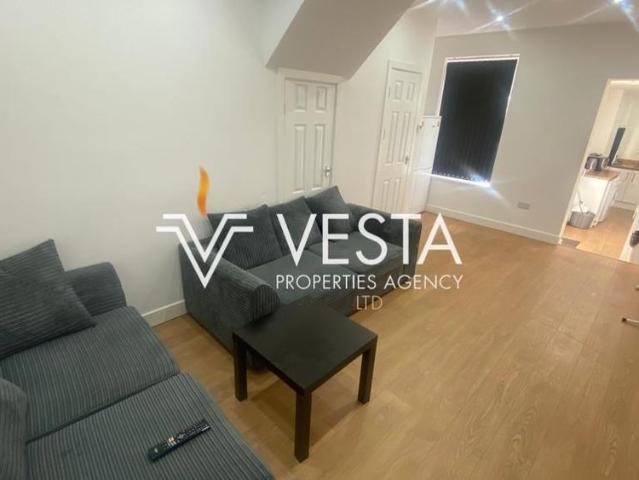 1 bedroom in a house share to rent