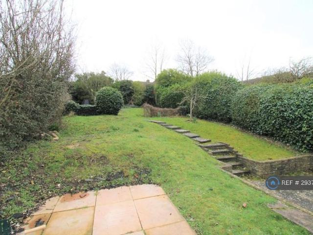 1 bedroom in a house share to rent