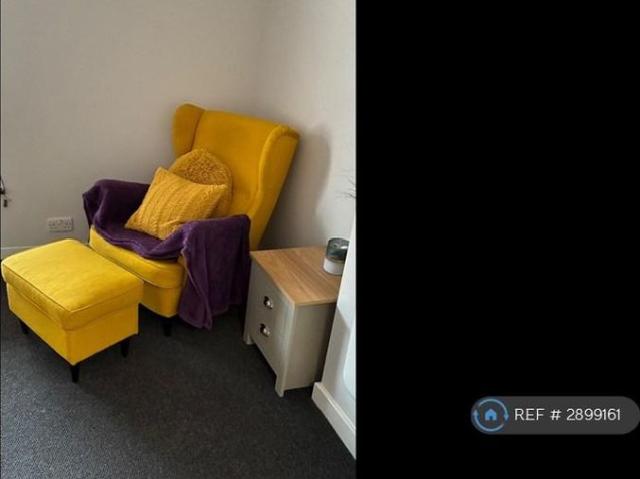 1 bedroom in a house share to rent