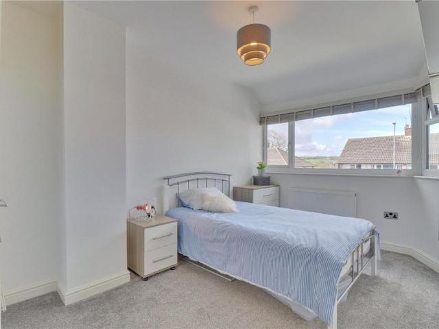1 bedroom in a house share to rent