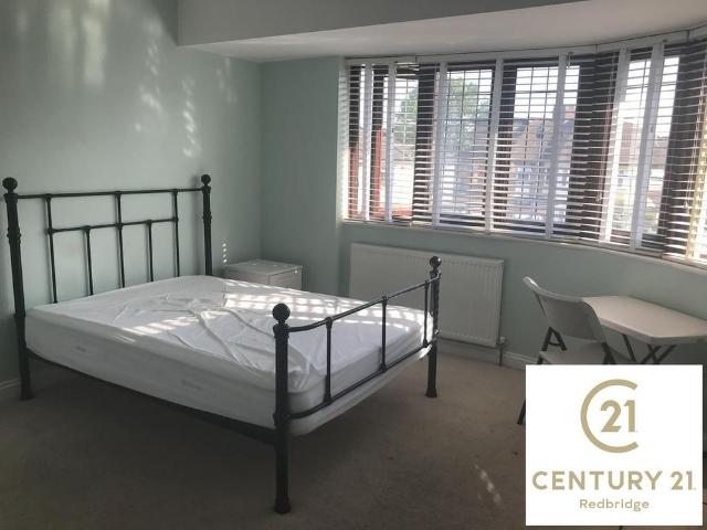 1 bedroom in a house share to rent