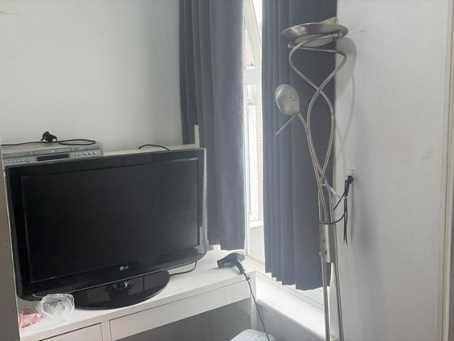 1 bedroom in a house share to rent