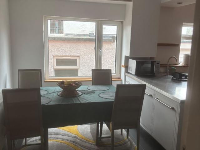 1 bedroom in a house share to rent