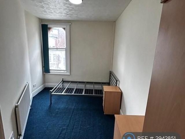 1 bedroom in a house share to rent