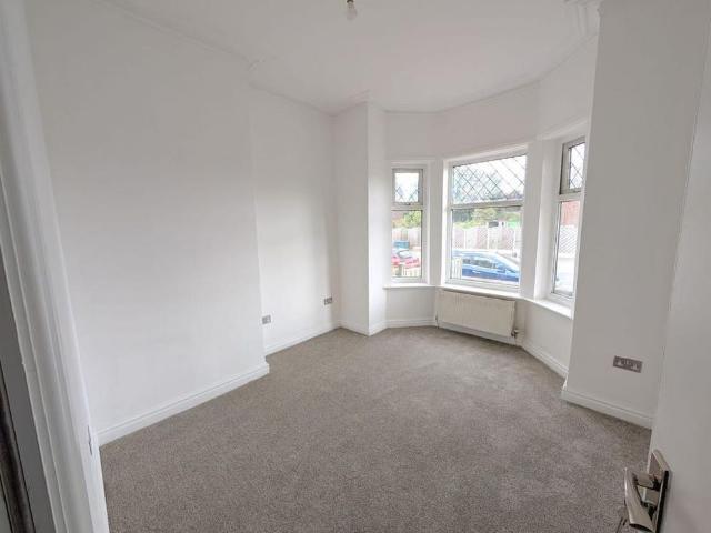 1 bedroom in a house share to rent