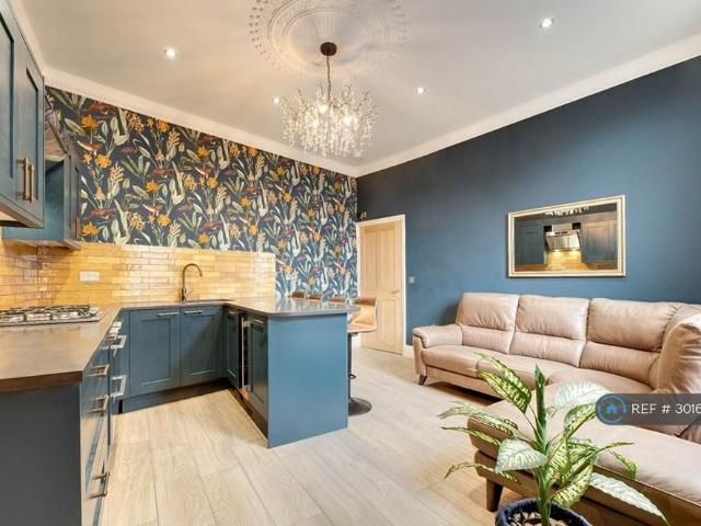 1 bedroom in a house share to rent