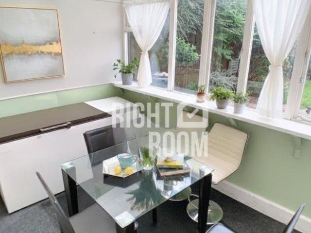 1 bedroom in a house share to rent
