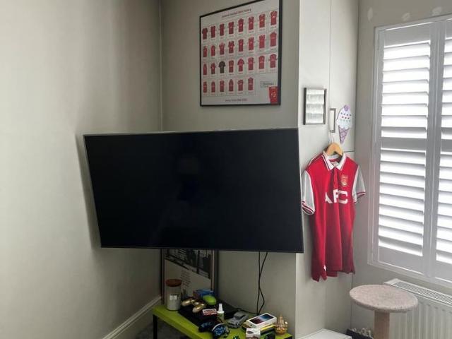 1 bedroom in a house share to rent