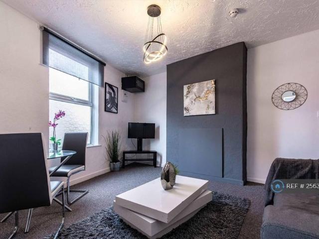 1 bedroom in a house share to rent