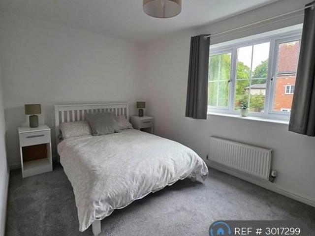 1 bedroom in a house share to rent