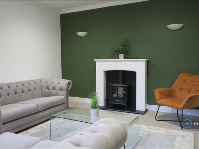 1 bedroom in a house share to rent