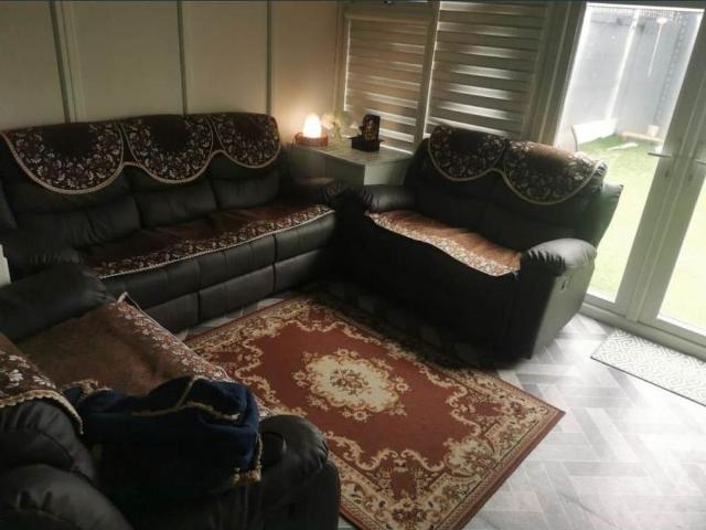 1 bedroom in a house share to rent