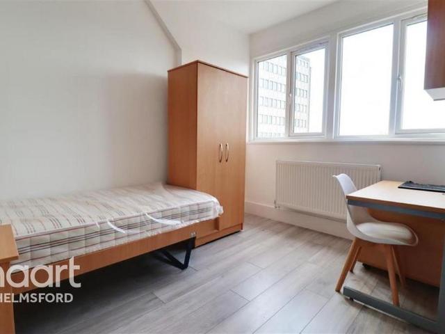 1 bedroom in a house share to rent