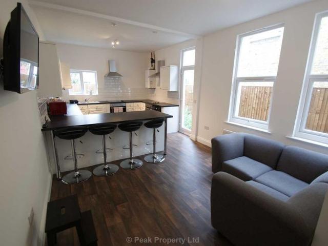 1 bedroom in a house share to rent
