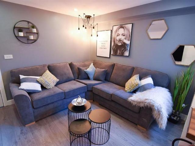 1 bedroom in a house share to rent