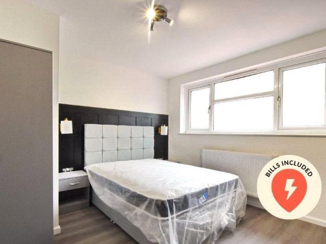 1 bedroom in a house share to rent