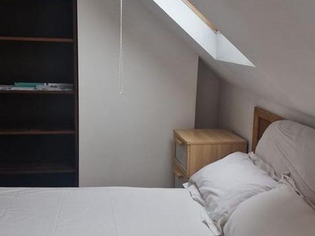 1 bedroom in a house share to rent