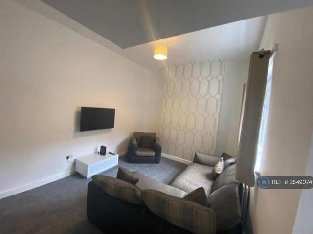 1 bedroom in a house share to rent