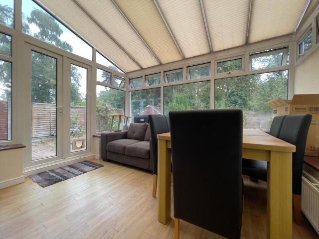 1 bedroom in a house share to rent