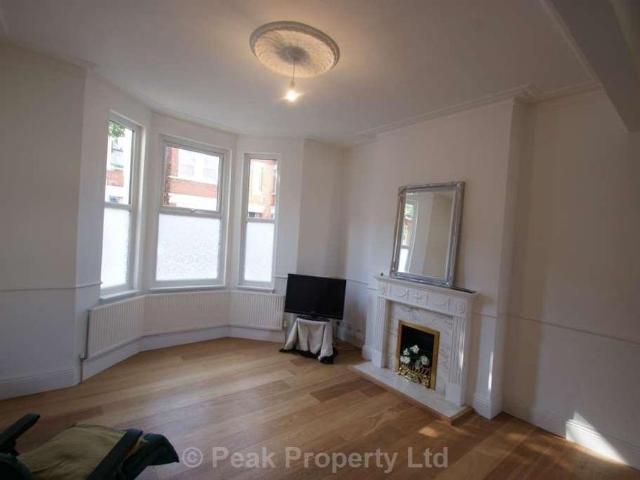 1 bedroom in a house share to rent